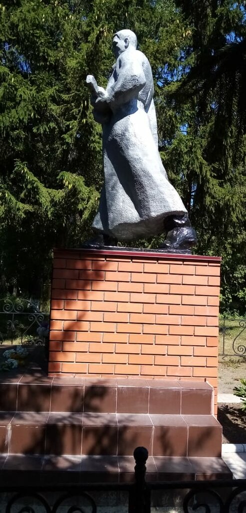Anıt, heykel Братская могила воинов, погибших в 1943 г., Orlovskaya oblastı, foto