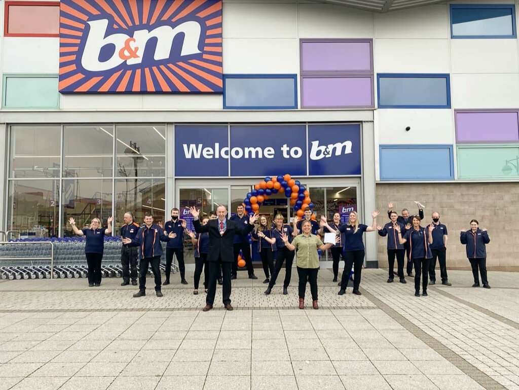 Şans oyunları B&m Store, İngiltere, foto