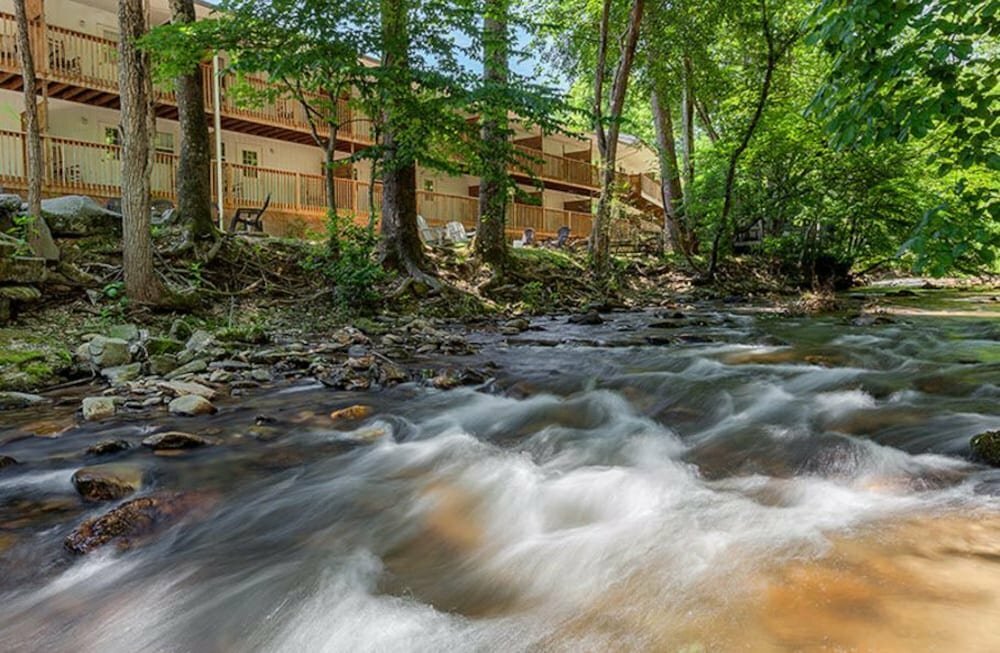 Otel Maggie Valley Creekside Lodge, Kuzey Carolina Eyaleti, foto