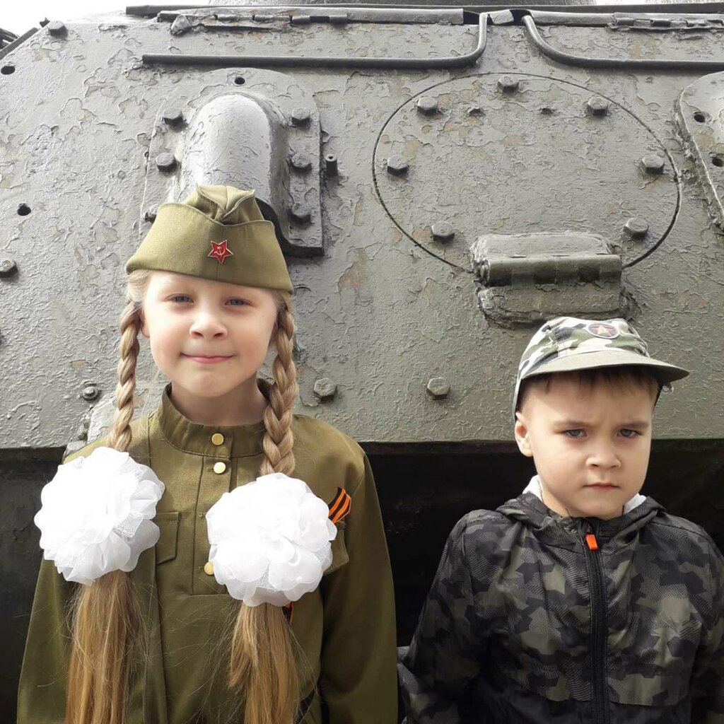 Teknoloji anıtı Танк Т-34, Cheboksary, foto