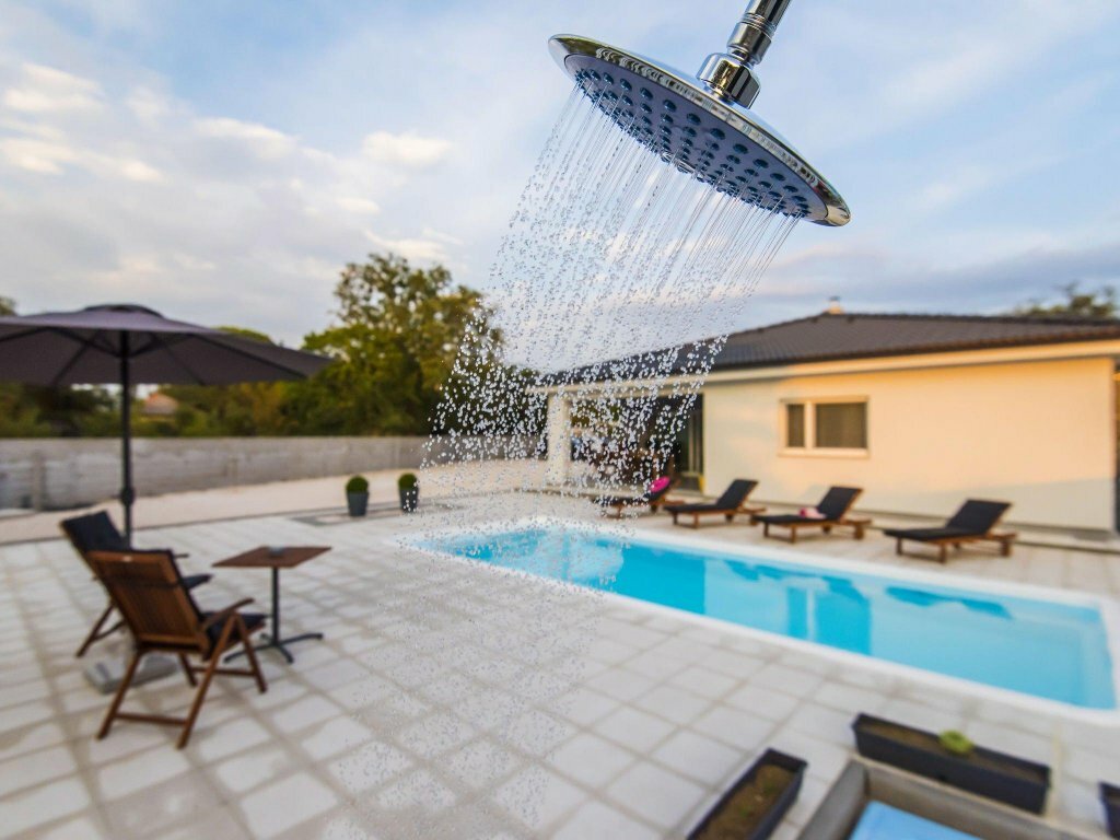 Otel Beautiful villa with private swimming pool, Zadar Bölgesi, foto
