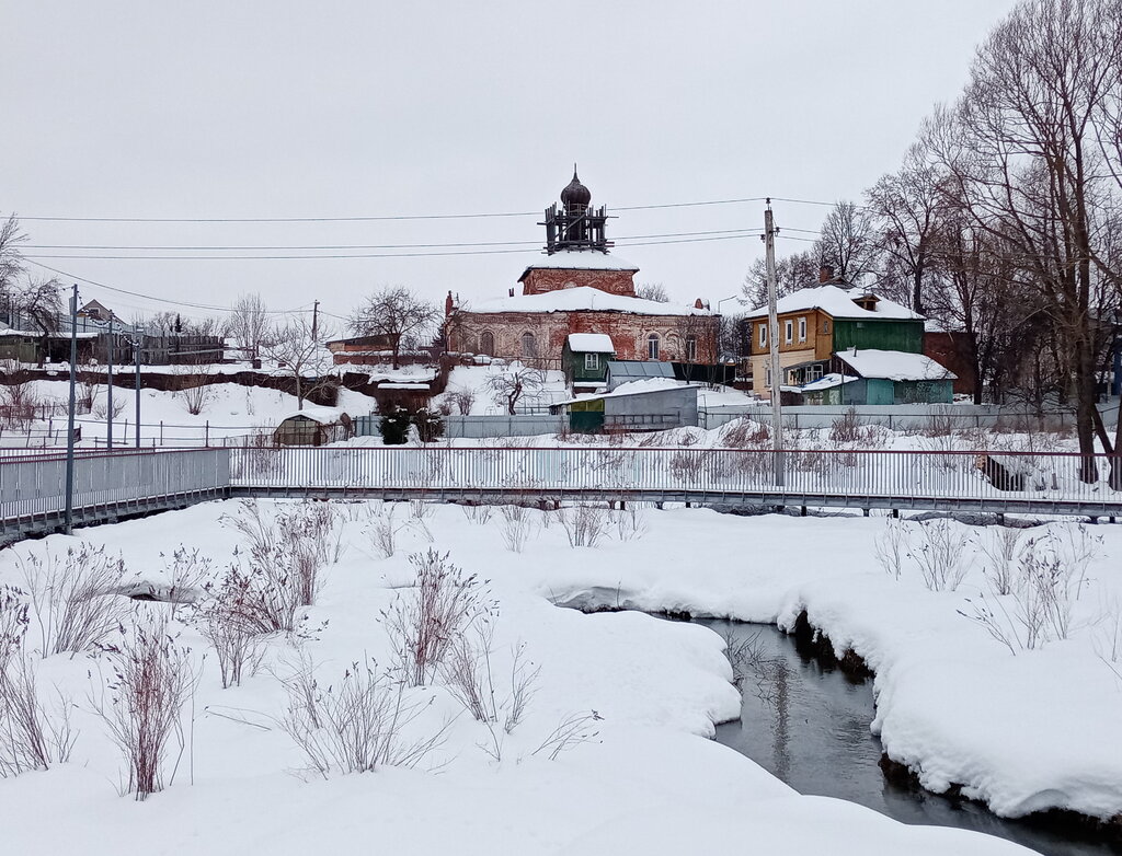 Ortodoks kiliseleri Tserkov Petra i Pavla V Volokolamske, Volokolamsk, foto