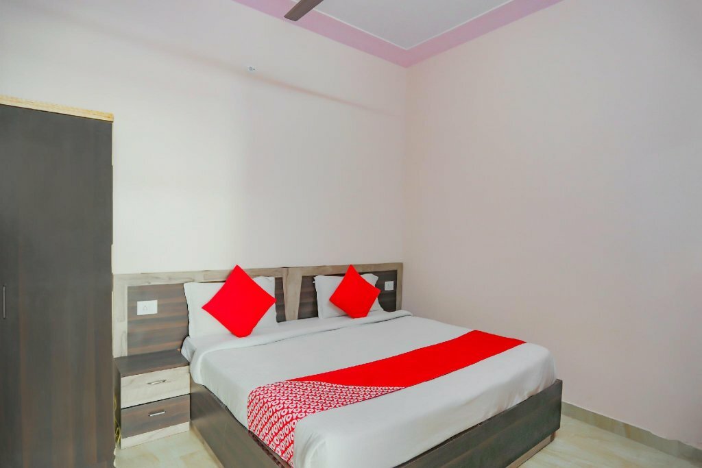 Otel Oyo 78697 Stay Bird Inn, , foto