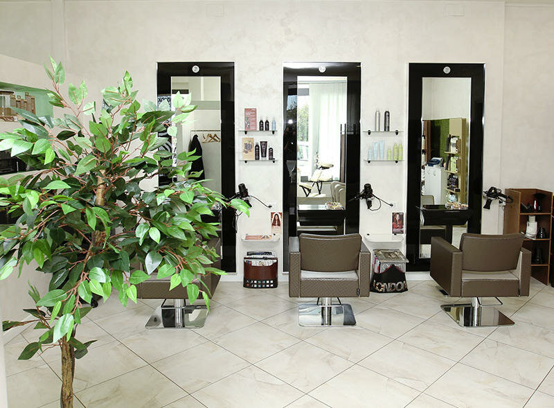 Kuaförler Salone Bionaturale Hair Lady, Dünya, foto