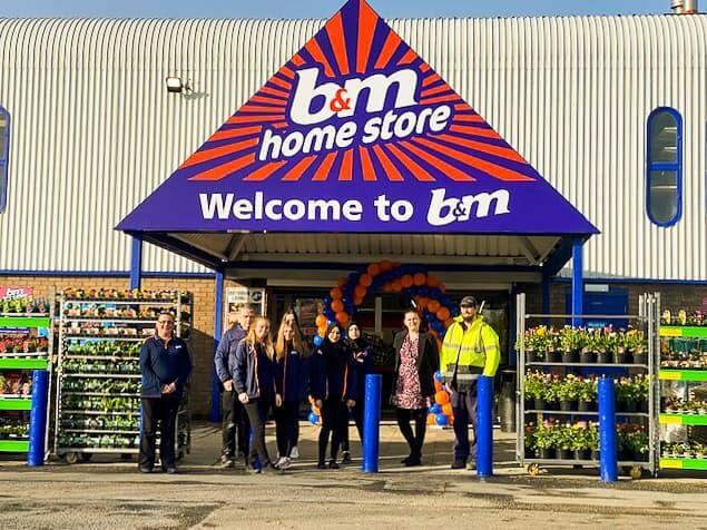 Şans oyunları B&m Home Store with Garden Centre, İngiltere, foto