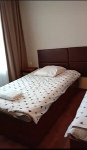 Hotel Day-night (ulitsa Griboyedova No:9, Akhtubinsk), otel  Ahtubinsk'ten