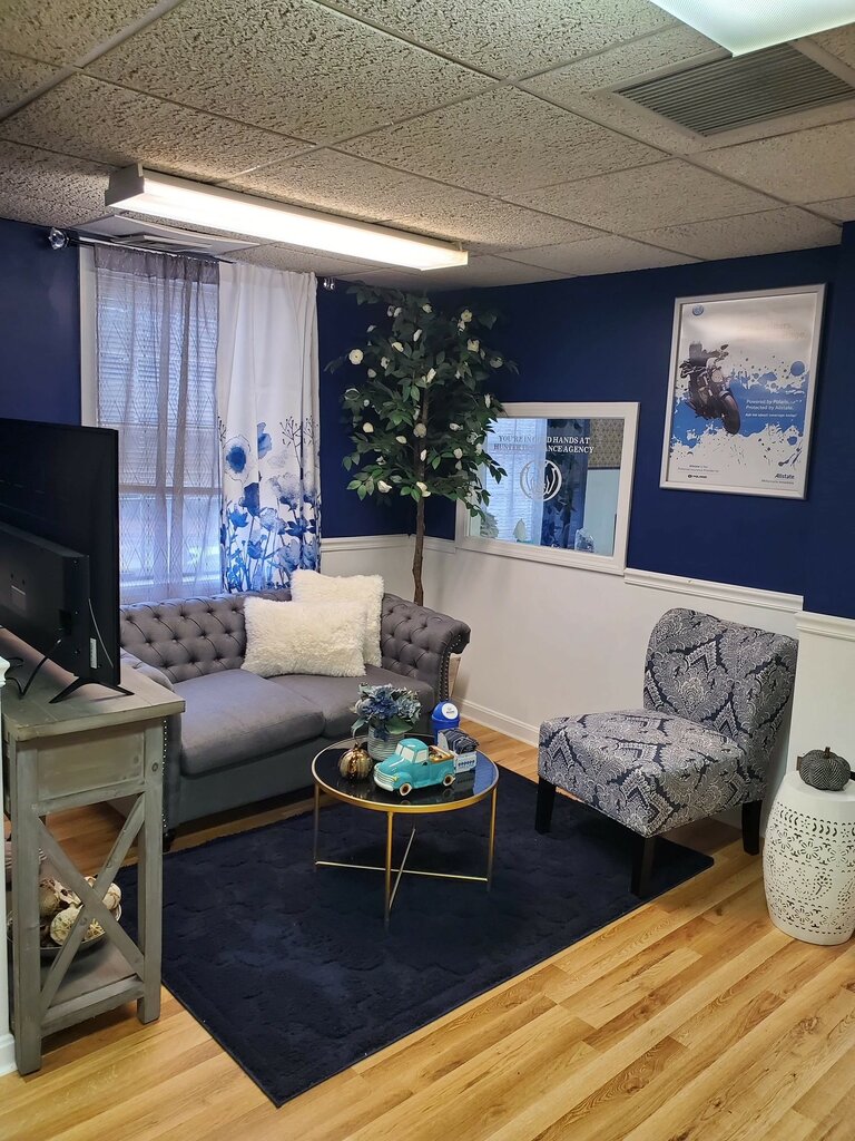 Sigorta şirketleri Nastassja Martel: Allstate Insurance, New Hampshire Eyaleti, foto