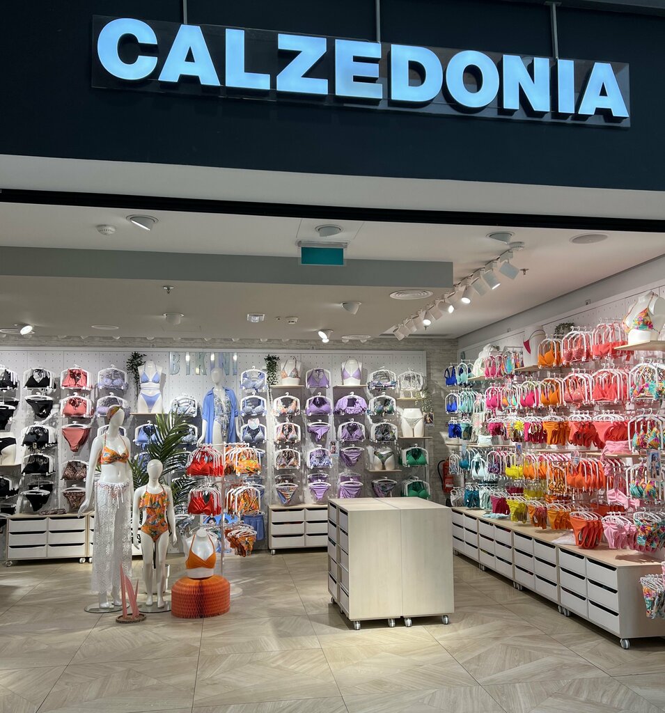 Giyim mağazası Calzedonia, Faro, foto