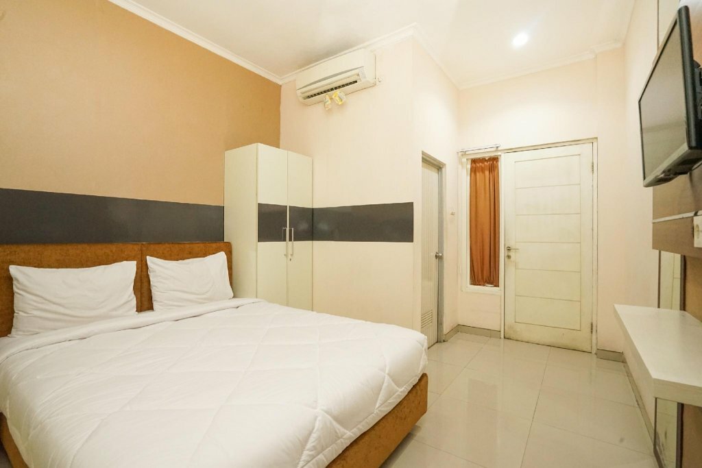 Otel Omah Semampir at Merr by StayKu, Surabaya, foto