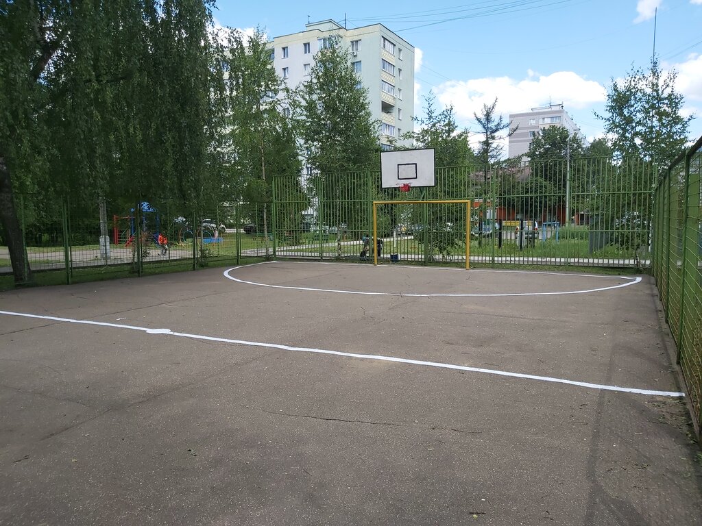Spor alanı Комплексная площадка, Klin, foto
