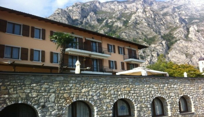Otel Casa Albergo Sorriso, Lombardiya, foto
