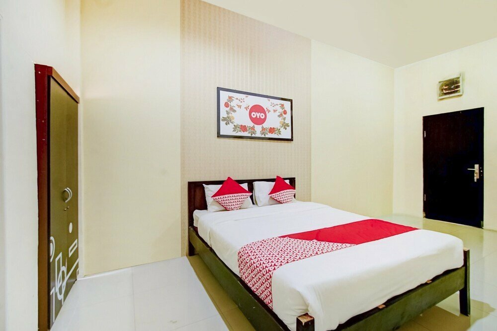 Otel Bunga Matahari Guest House by Oyo Rooms, , foto