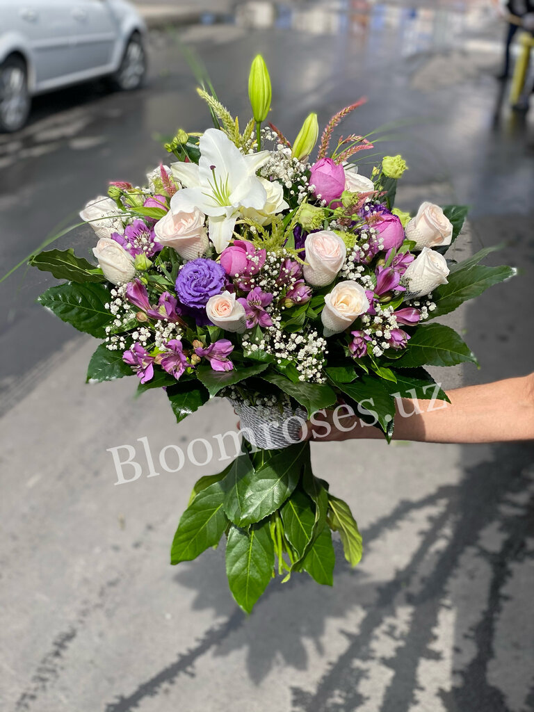 Çiçekçiler Bloomroses. uz, Taşkent, foto