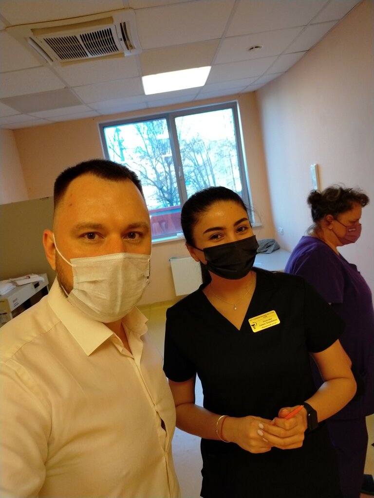 Aşılama noktası Пункт вакцинации, Городская больница № 4, Soçi, foto