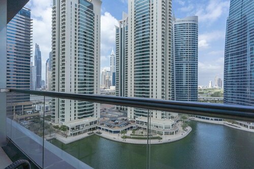 Guestready - Lux Studio With Balcony in Jlt, short-term housing rental ...