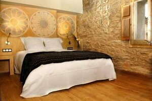 Fonda la Masia Del Sola (Comunidad Autònoma de Cataluña, provincia de Barcelona, Monistrol de Calders), otel  Katalonya'dan
