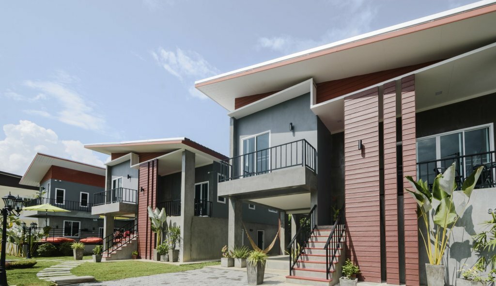 Otel Villa Rajapruek Entire 3 villas 7 bedrooms near airport, Chiang Mai, foto