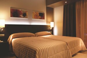 Hotel Porto Calpe (Avenida Puerto de Santamaría No:7, Calpe), otel  Valensiya'dan