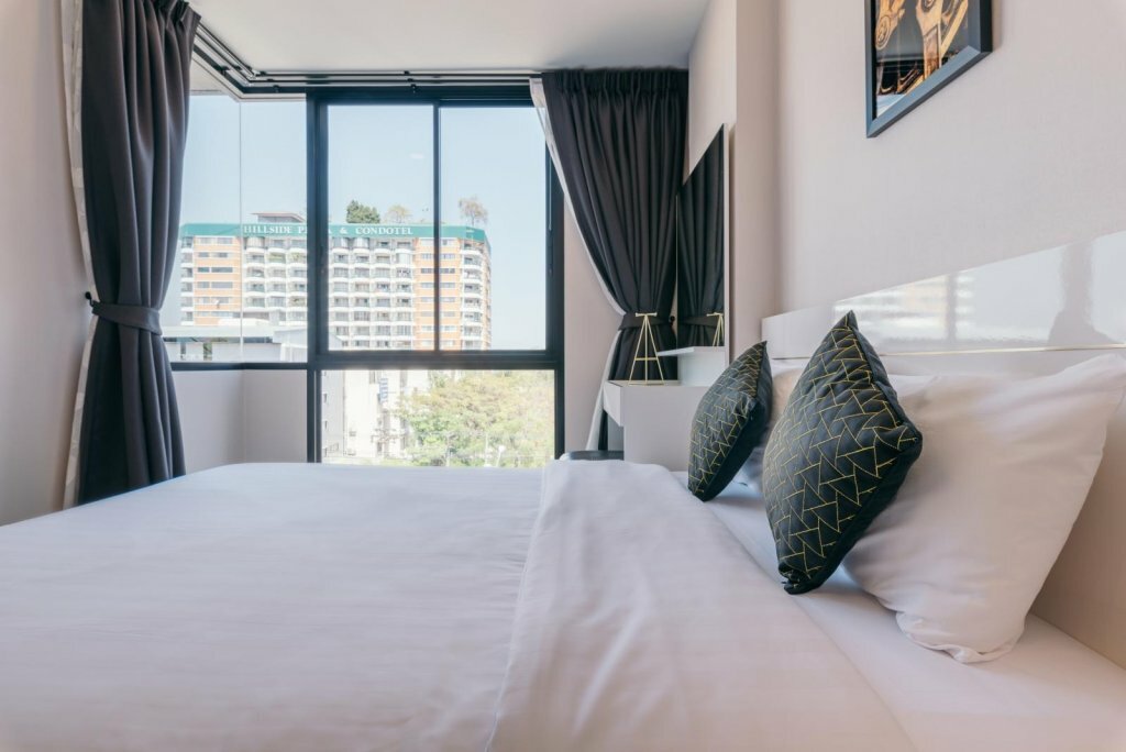 Otel Palm Springs Fountain by Belcarra Spaces, Chiang Mai, foto