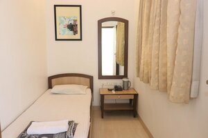 Hotel Tiptop (State of Maharashtra, Mumbai, Zone D), otel  Mumbai'den