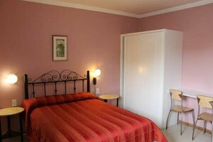 Hotel Sienna (Provincia de Mendoza, Departamento Capital, Mendoza, Ituzaingó), otel  Mendoza'dan