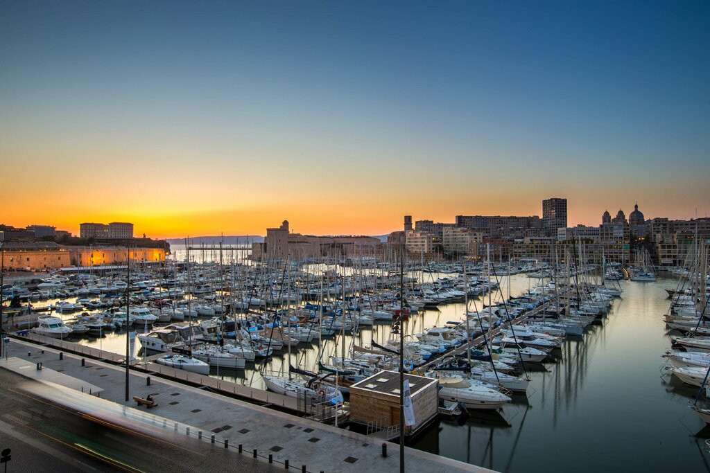 Otel Radisson Blu Hotel Marseille Vieux Port, Marsilya, foto
