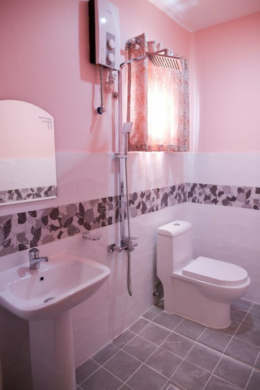 Otel Luzmin Bh - Pink House, , foto