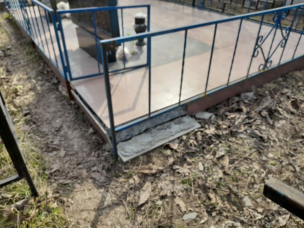 Heykel ve mezarlık taşı üreticileri Мастерская памятников, Azov, foto