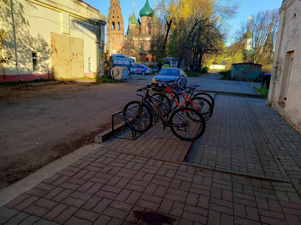 Bisiklet park yerleri Bicycle parking, Yaroslavl, foto