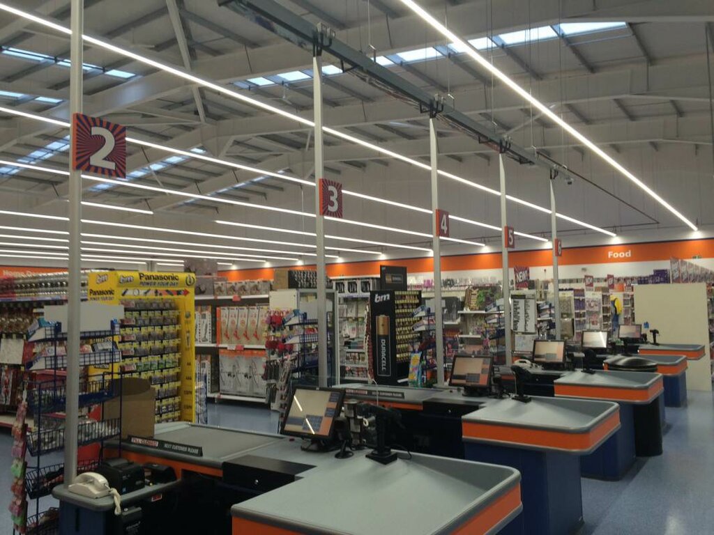 i̇ndirim ve fırsat sistemleri B&m Store with Garden Centre, Greenock, foto