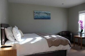 The Claremont Inn (England, Stockport, Scott Drive), otel
