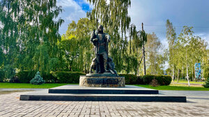 Можга Батыр (Udmurtian Republic, Mozhga, Tsentralnaya ploshchad), park, sokak heykeli  Mozhga'dan