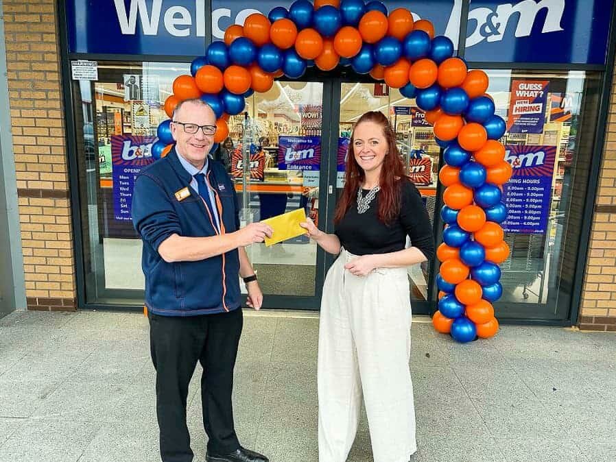 i̇ndirim ve fırsat sistemleri B&m Store, Northampton, foto