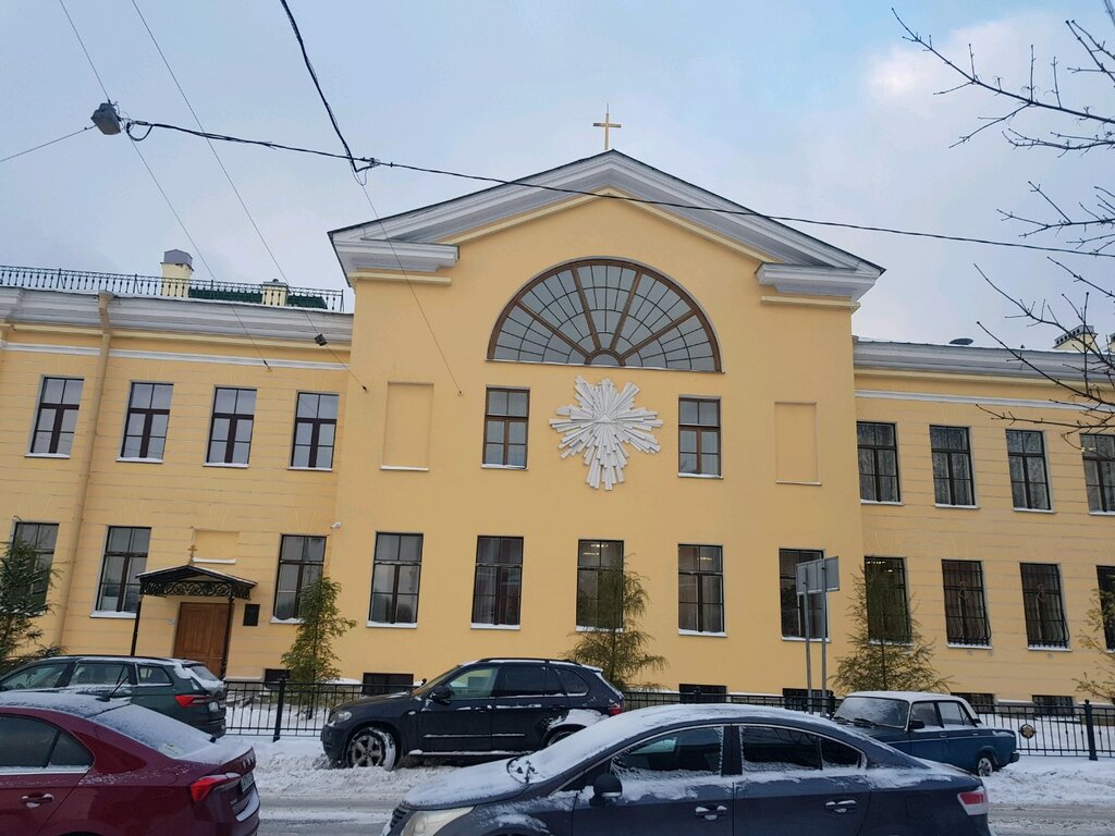 Ortodoks kiliseleri Tserkov Makariya Velikogo pri Gornom institute, Saint‑Petersburg, foto