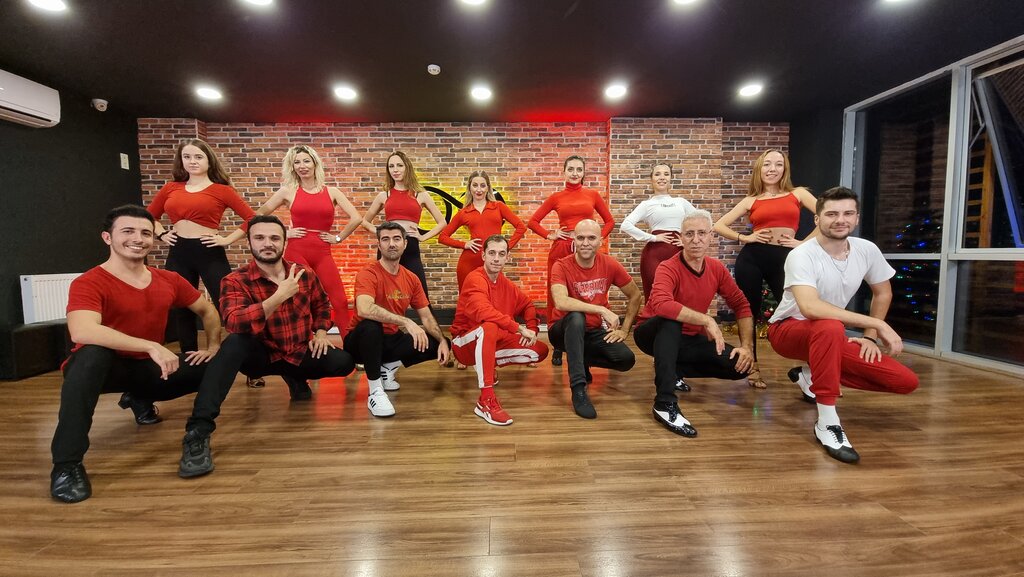 Dans okulları Büşra & Emek Dans Akademi, İstanbul, foto