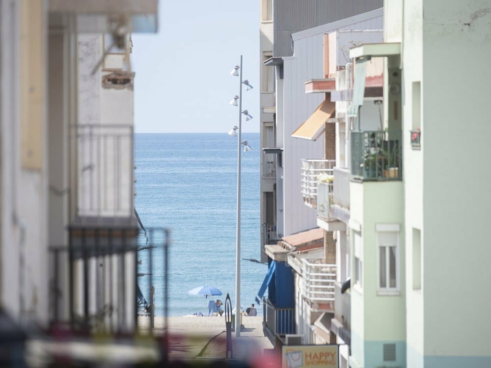 Otel Apartamentos Montserrat 32, Katalonya, foto