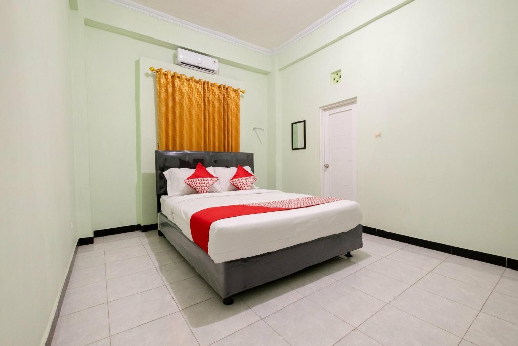 Otel Oyo 1419 Rhona Guest House Syariah, Yogyakarta, foto