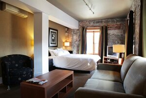 Hotel Port Royal (Quebec, Nord-du-Québec, Jamésie, Chibougamau, Rue Saint-Pierre), otel  Quebec'den