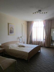 Guest House Veronika (Dolenjske Toplice), otel  Kocevje'den