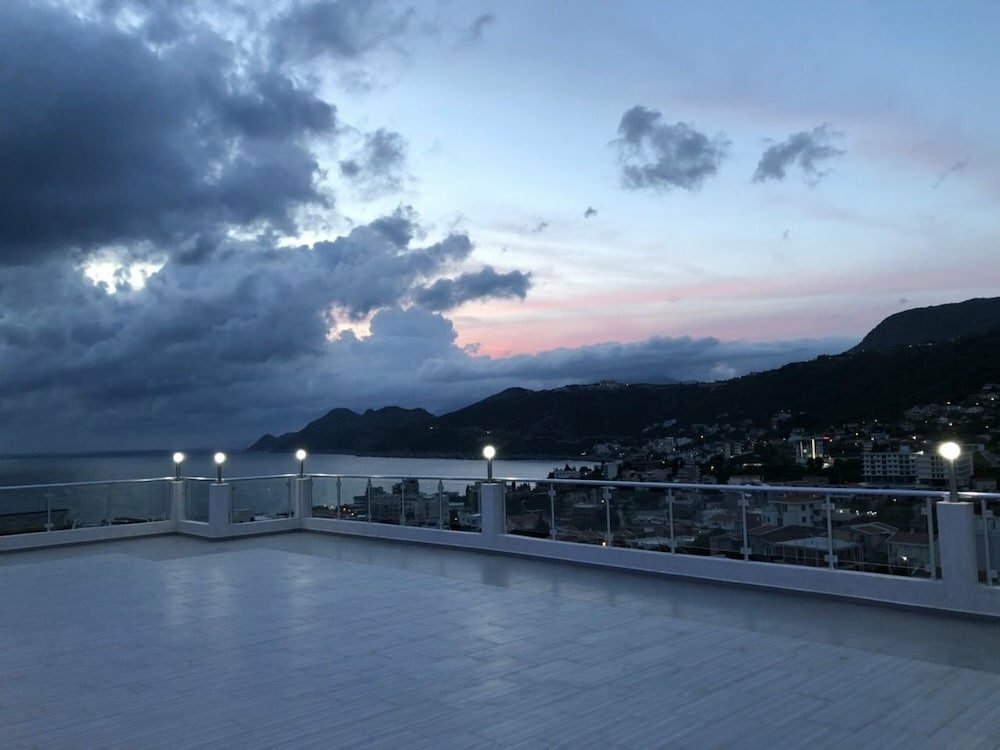 Otel Apartmani Elma, Dünya, foto