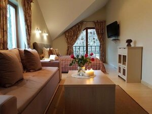 Rasos Vila (Šermukšnių gatvė No:16), otel  Palanga'dan