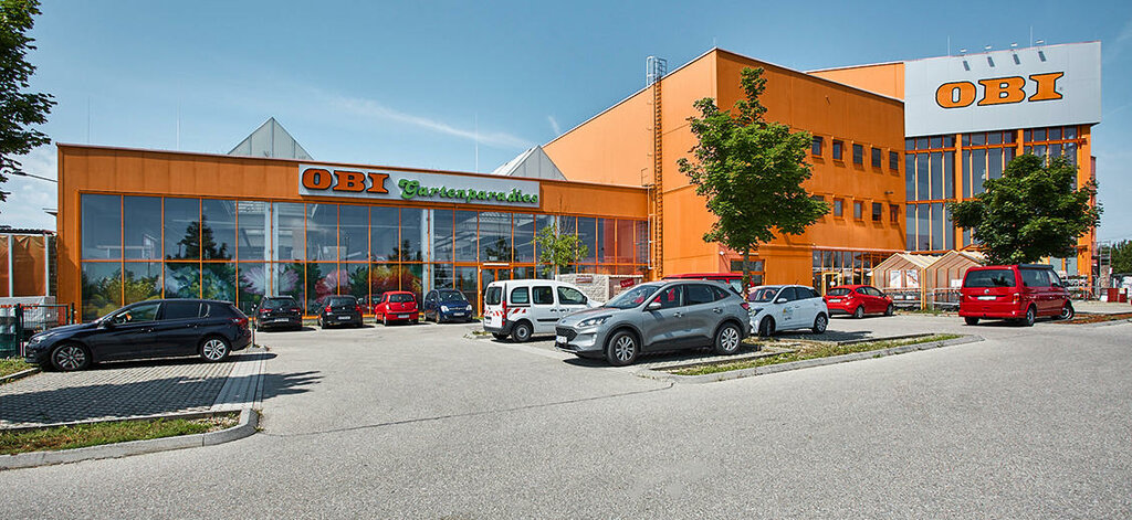 Boya ekipmanları OBI Farbmisch-Service im Markt München-Neuaubing, Münih, foto