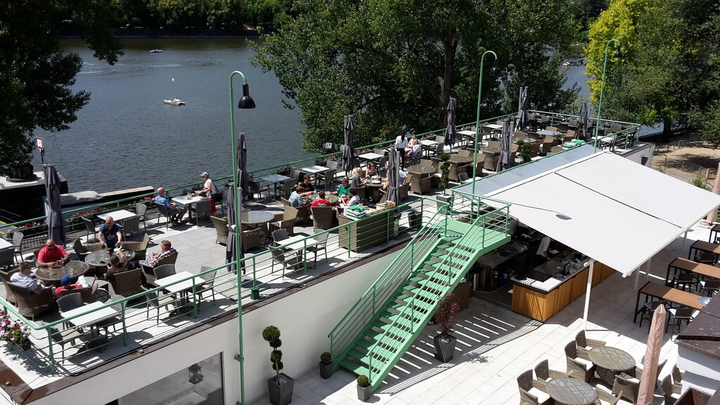 Restoran Terrace Grill Mánes, Prag, foto