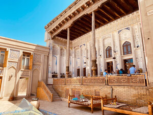 Ayvon Restaurant (Khusainov street No:7, Bukhara), restoran  Buhara'dan
