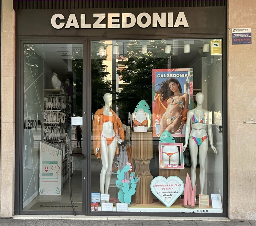 Giyim mağazası Calzedonia, Zaragoza, foto