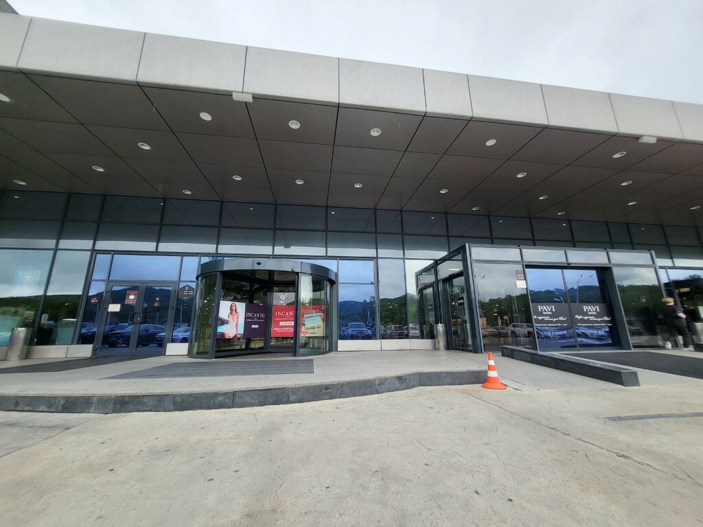 Giyim mağazası Giovane Gentile, Vladivostok, foto