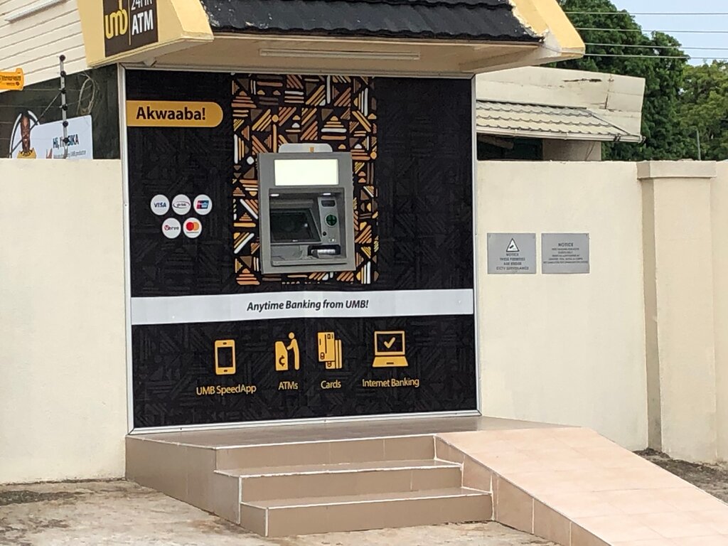 ATM'ler Umb ATM, Akra, foto