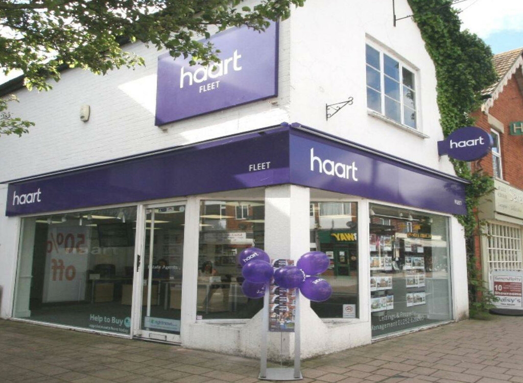 Gayrimenkul yönetimi Haart estate and lettings agents Fleet, İngiltere, foto