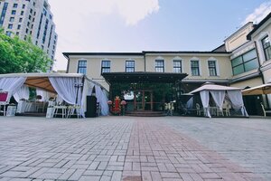Empire (Shabolovka Street No:58), restoran  Moskova'dan