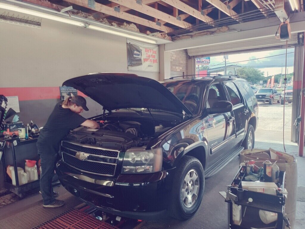 Express yağ değişim noktası Precision Tune Auto Care, Florida Eyaleti, foto